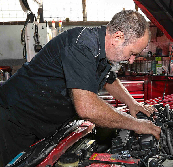 About Connolly Motors | Mechanics Sandgate, Deagon & Surrounds